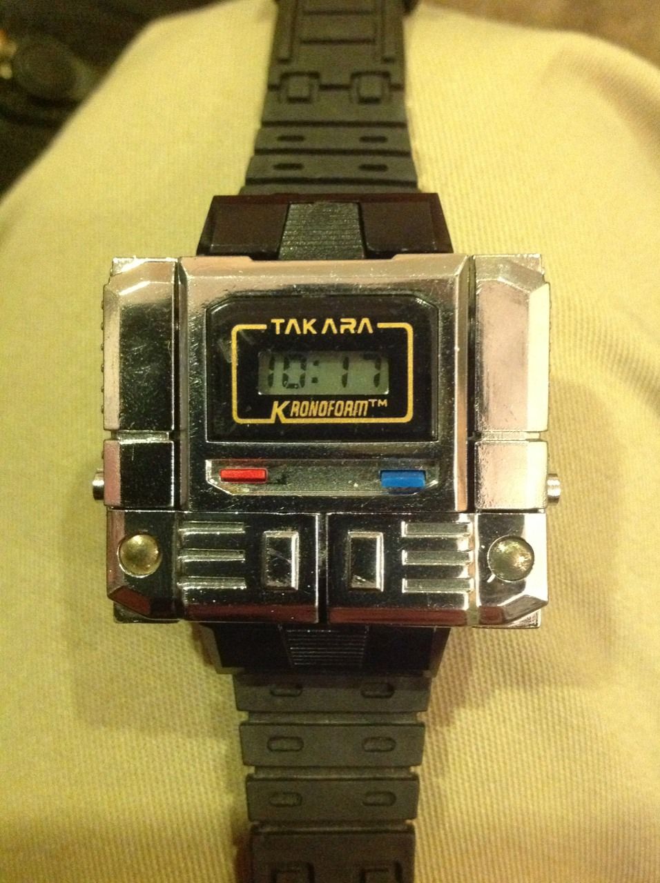 Reloj Transformers Robot - Frognum, nostalgia y recuerdos de Chile.